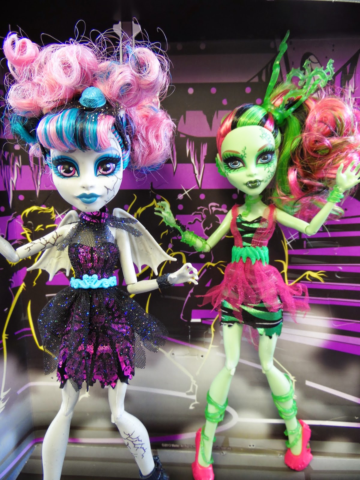 Christina Articulates: Zombie Shake Venus McFlytrap and Rochelle Goyle