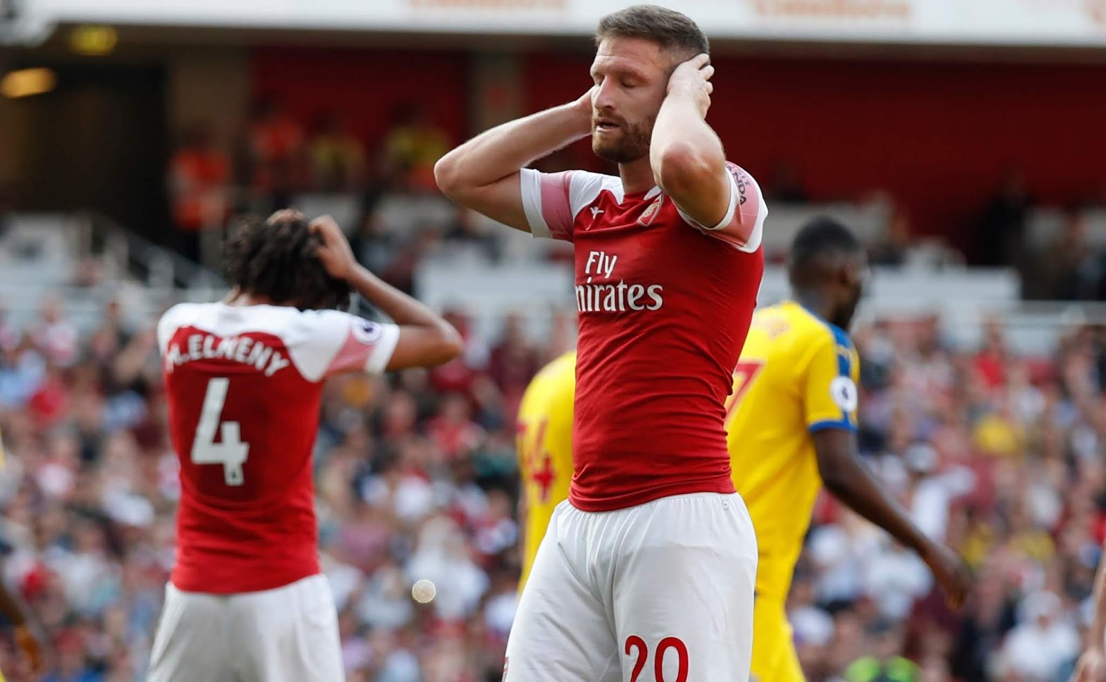 Star Wanted Injured As Arsenal Fans Tear Into Him On Twitter star-wanted-injured-as-arsenal-fans-tear-into-him-on-twitter