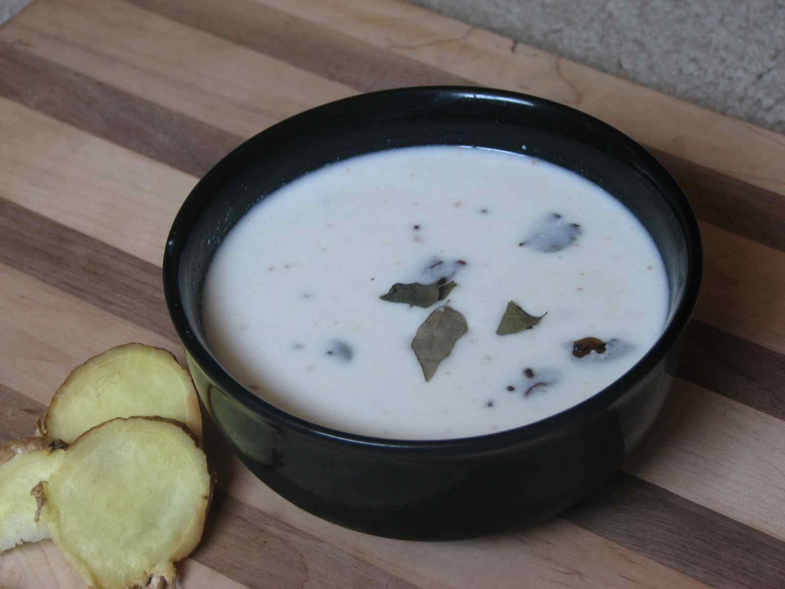 Home Spices: Shunti Tambuli [ ginger side dish ]