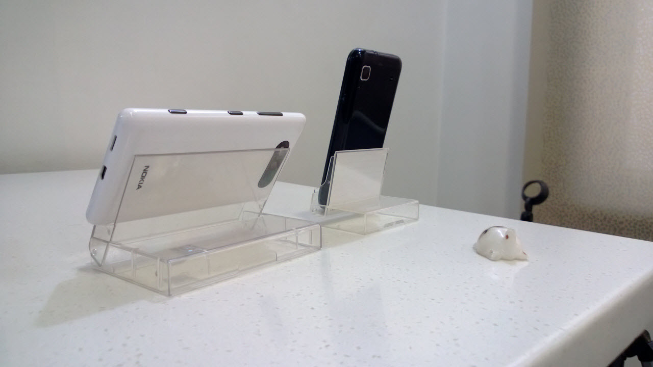 How to make a desk stand for your mobile phone. ~ Androidists Blog