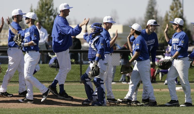 Bakersfield Observed: Padre Hotel fights false rumors it is closing and ...
