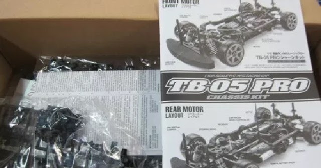 ホビーショップ ピットイン TB-05PROサンプルキットの到着が遅れるも週末には試乗可能に?|ラジコンもんちぃ - オフロード/オンロード/ドリフト ラジコンニュース