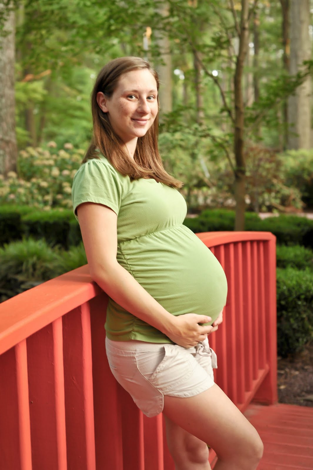 Life with Lily: Mia's maternity photo shoot!