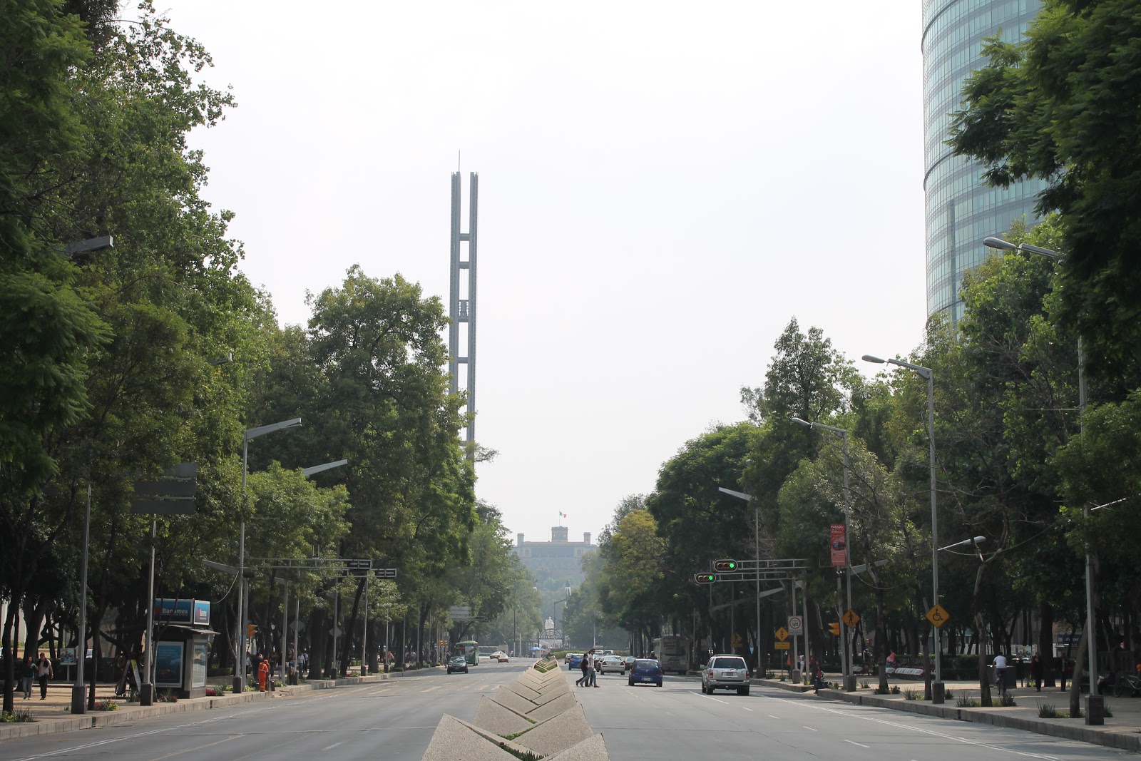 NayeLibélula: Emblemática Avenida, Paseo de la Reforma corazón ...