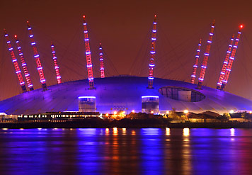 HOLIDAY IN ENGLAND: The O2 Arena London ( videos )