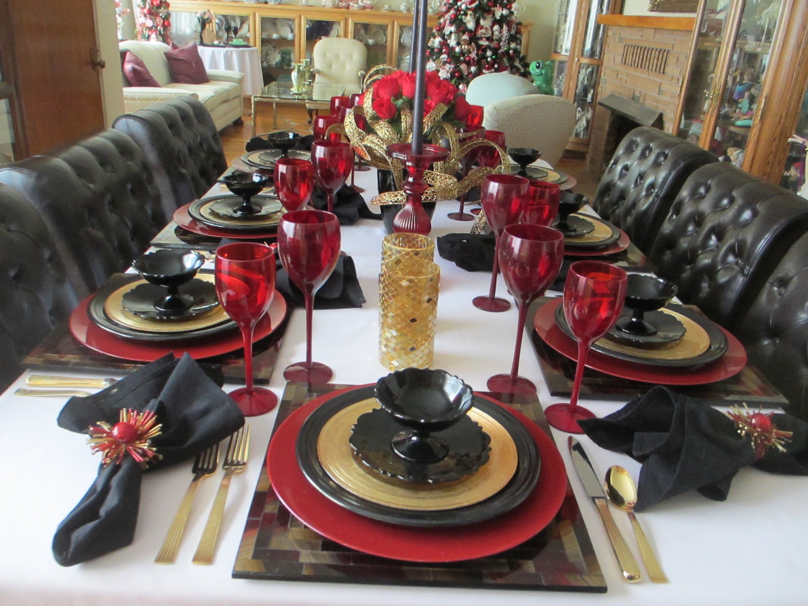 The Welcomed Guest: Red and Gold Tablescape