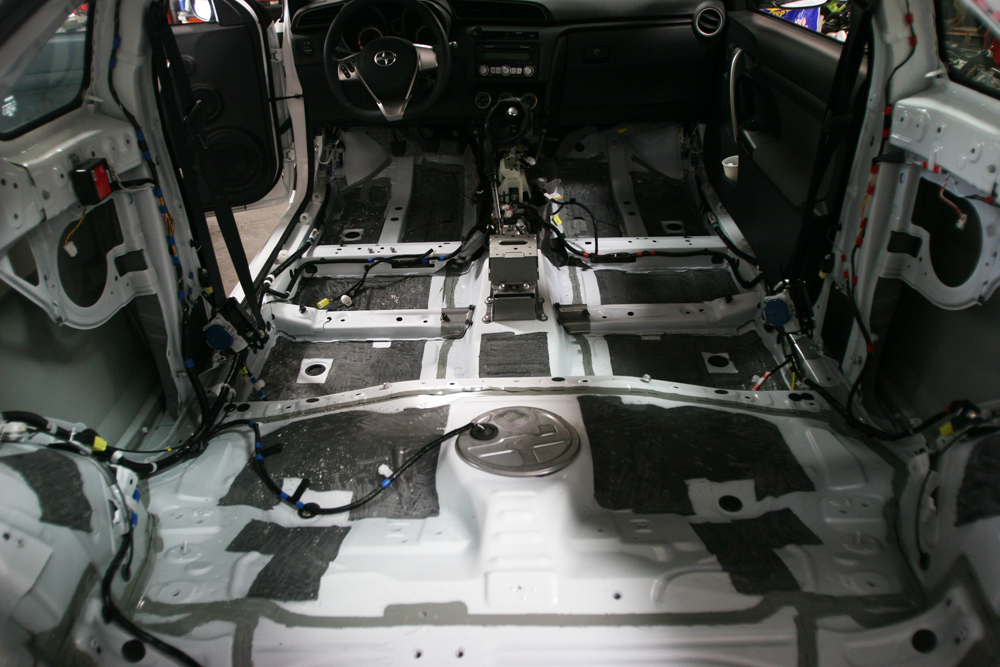Gruppe S Engineering: Time Attack Scion TC: Weight Reduction Stage 1