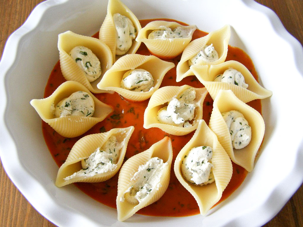 maple•spice: Jumbo Pasta Shells stuffed with Basil Almond Feta with a ...