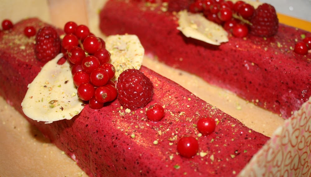 Parfums Sucrés et Salés: Noël #2 Bûche glacée sorbet fruit rouge et ...
