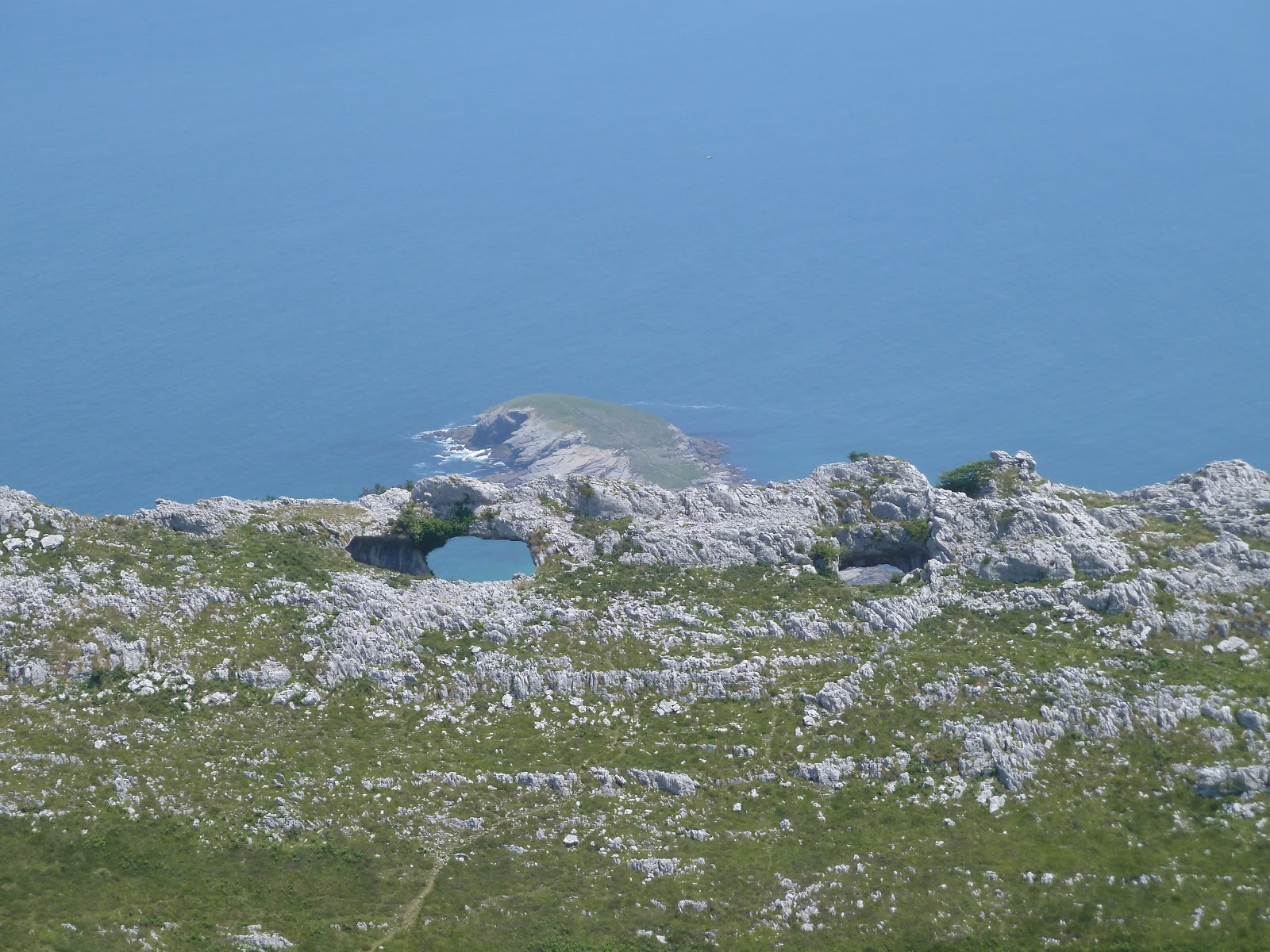RUTAS DE UN VIAJERO: RUTA POR EL MONTE CANDINA