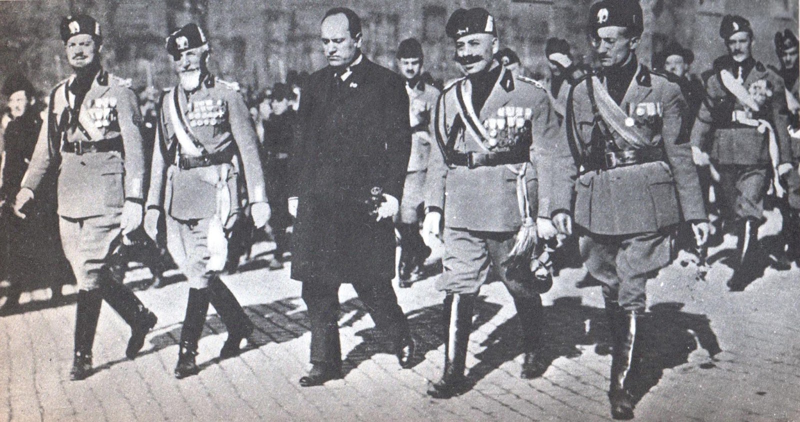 Herdeiro de Aécio: A MARCHA SOBRE ROMA