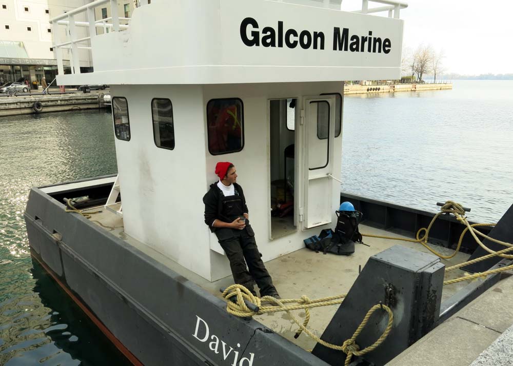 Toronto Grand Prix Tourist - A Toronto Blog: Tiny little tug - A ...