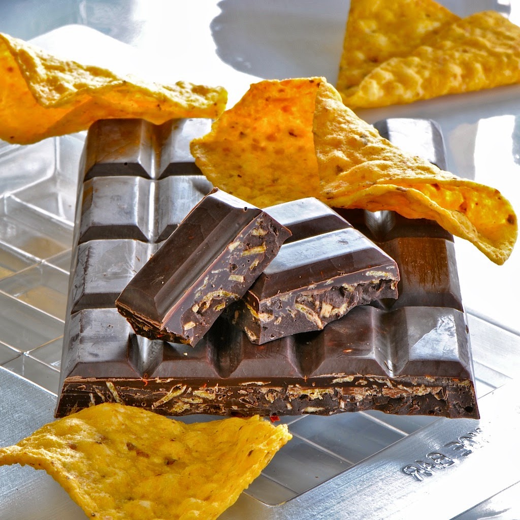 JULES FOOD...: My first chocolate bar...Chip n' Chipotle Dark Chocolate