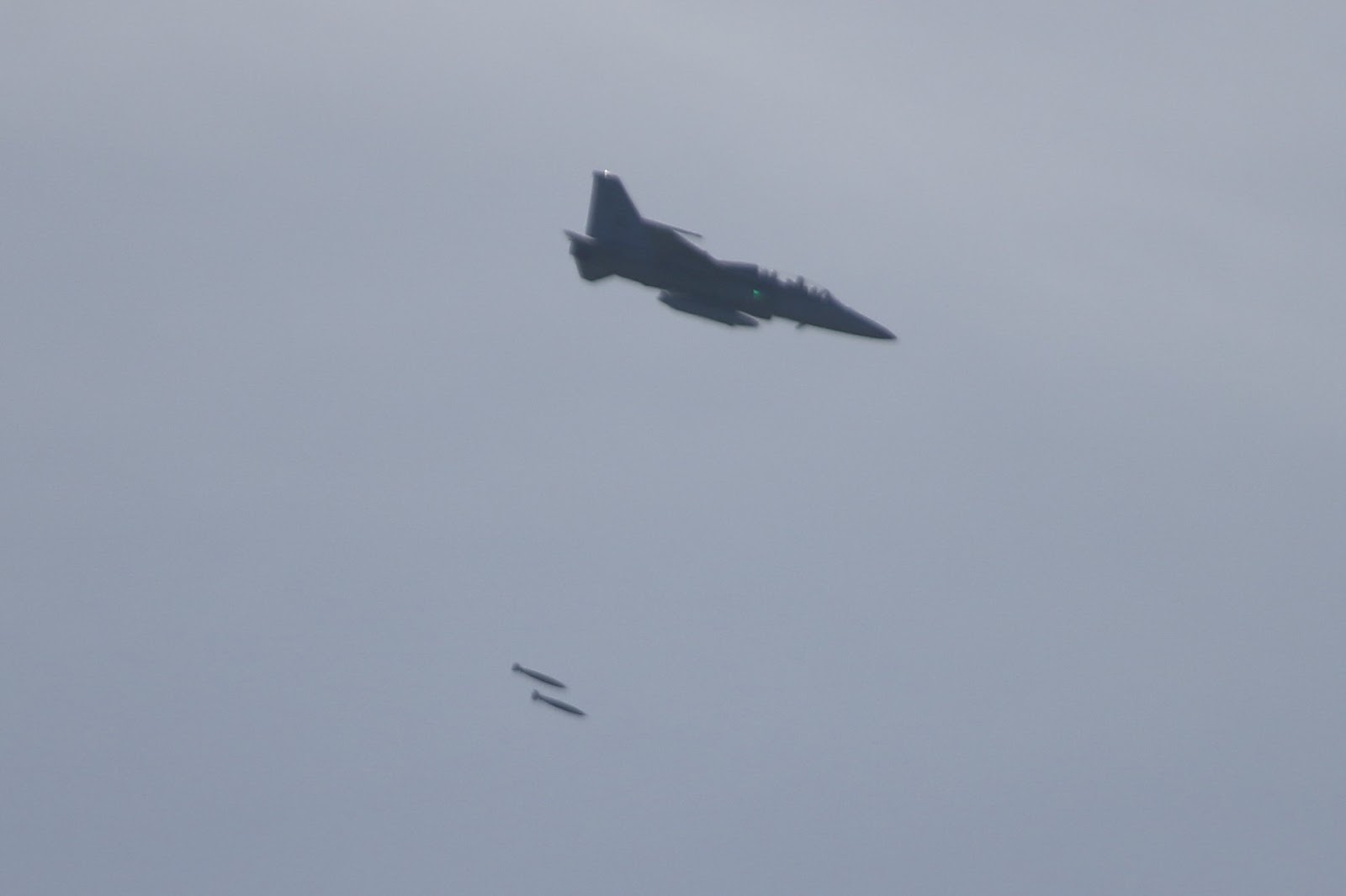 Military and Commercial Technology: Royal Thai Air Force's (KAI) T-50TH ...