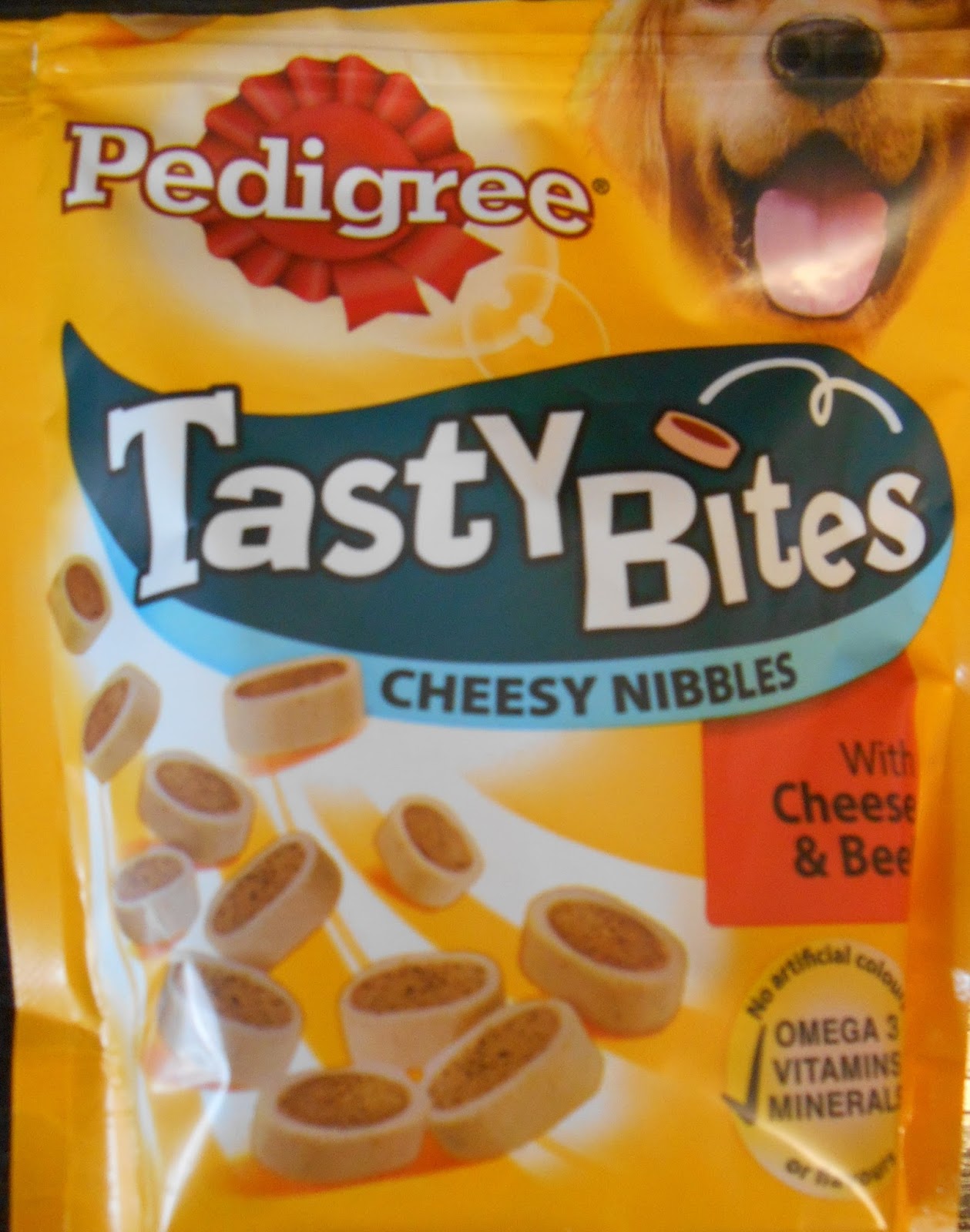 Cheeseburger Crisps & Other Stories: Pedigree Tasty Bites Cheesy Nibbles