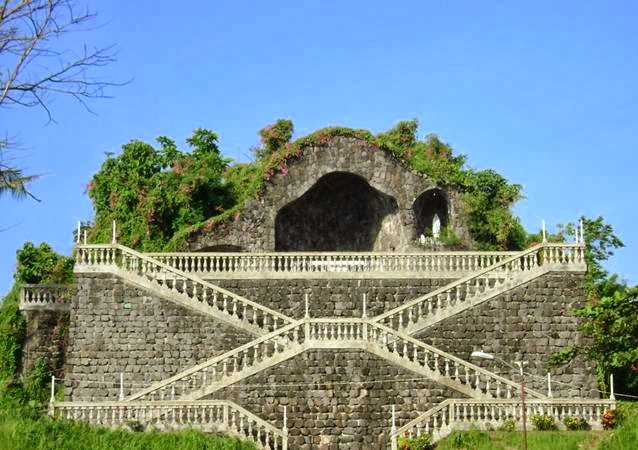 Stay, Stray, Play and Feast: St. Anthony de Padua Church: Iriga City ...