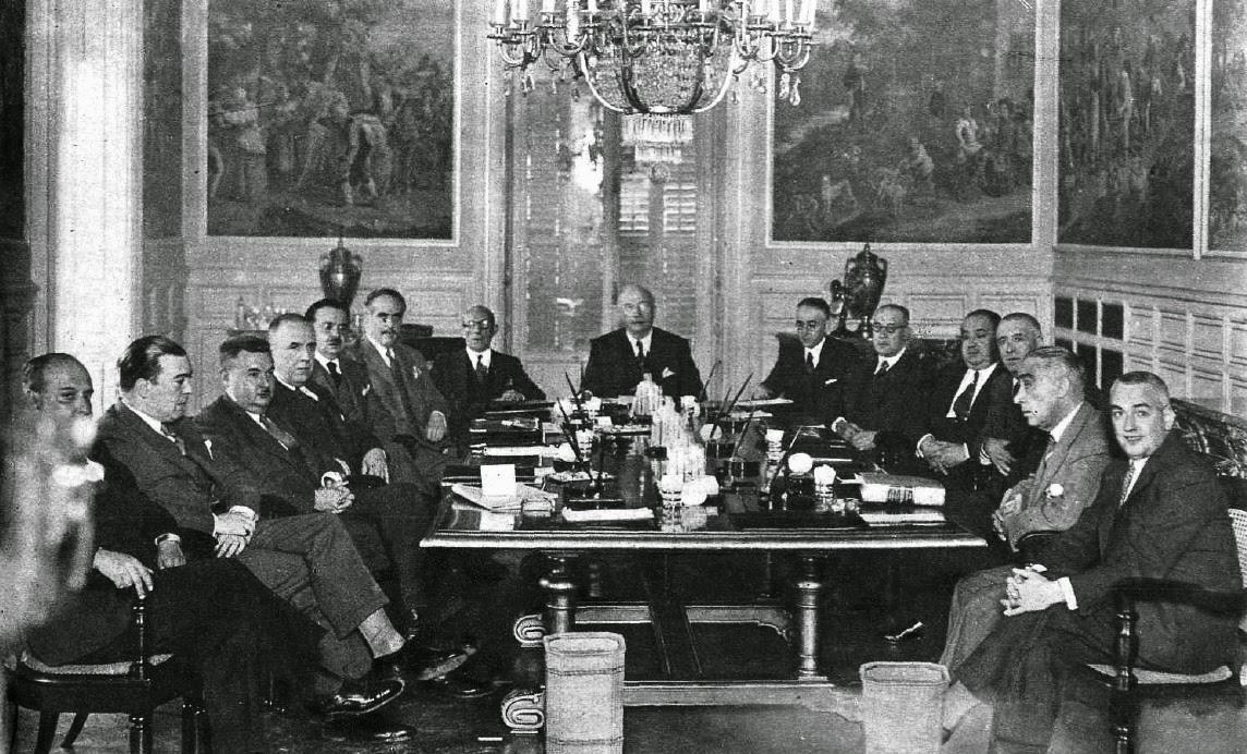 SOL Y MOSCAS: OCTUBRE 1934