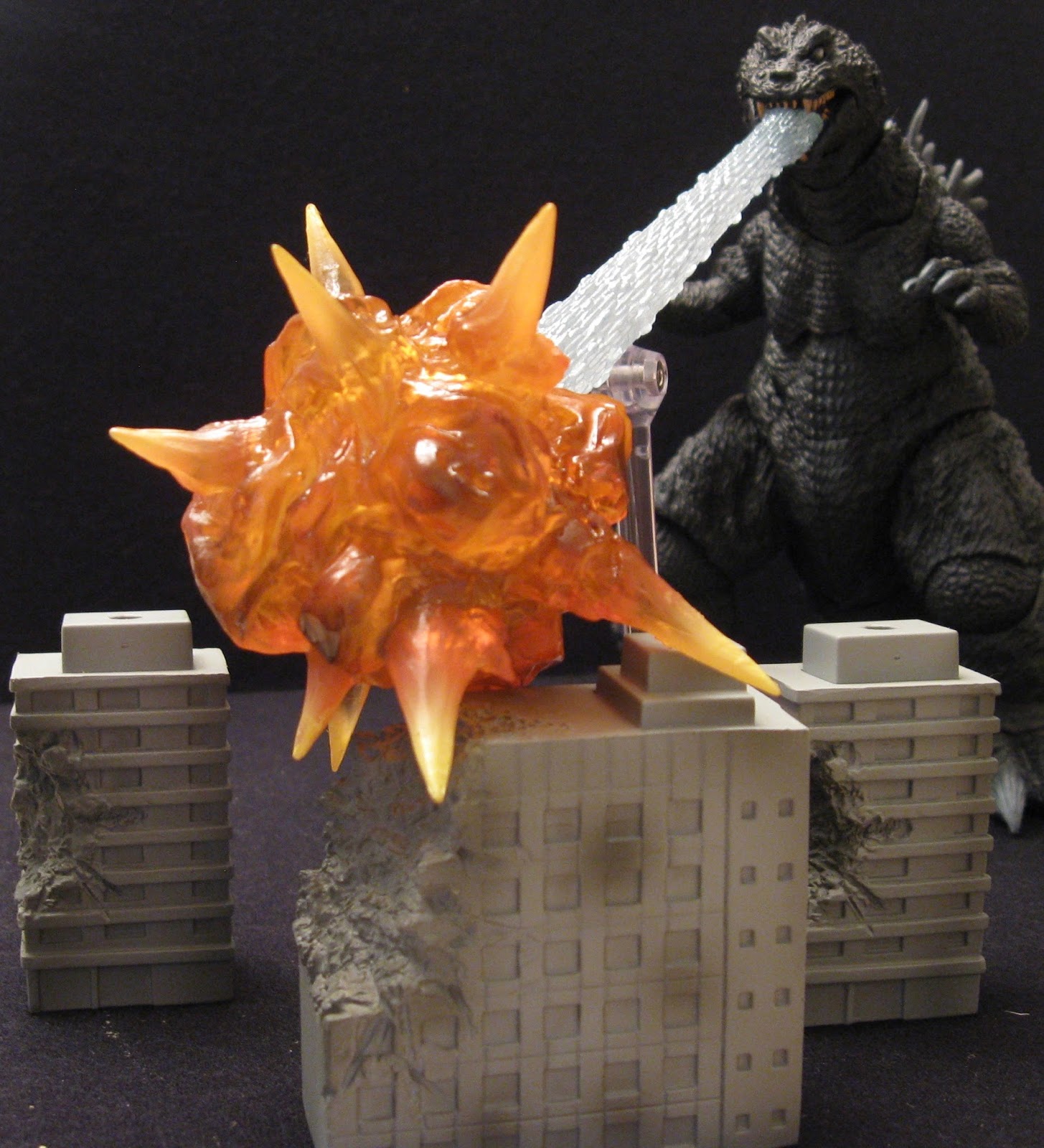 The Toyseum: GODZILLA 2001 - S.H. MonsterArts GMK Godzilla Figure
