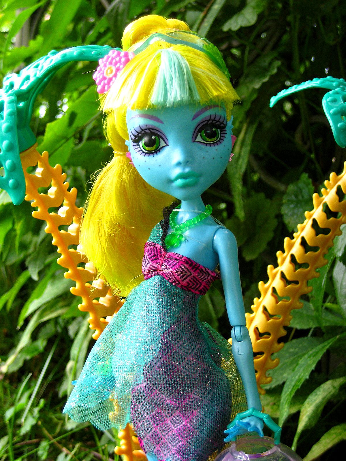 Voicething: Review: 13 Wishes Lagoona Blue