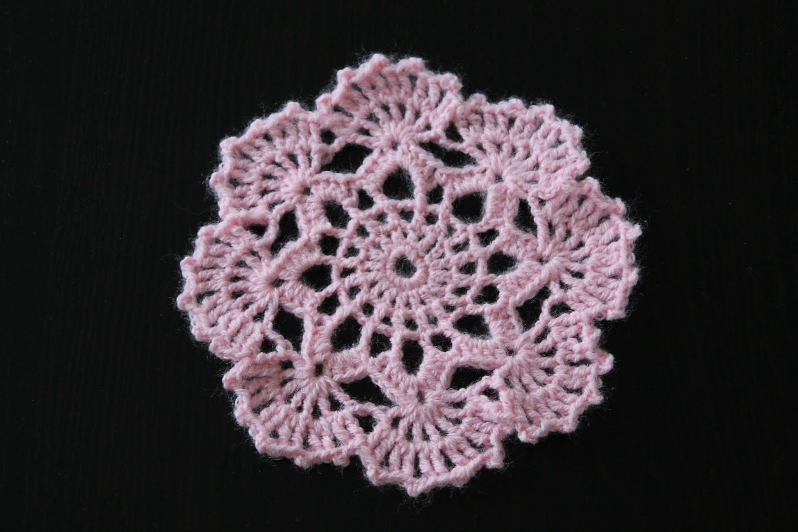 Elins kreativa: Små virkade dukar