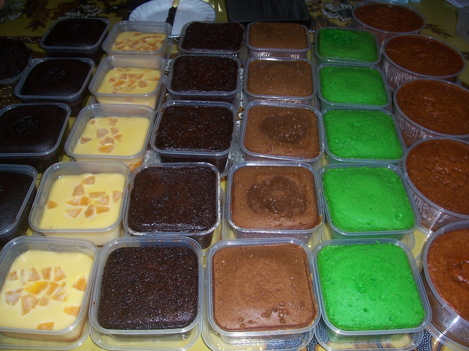 dNani Home Bakery: Aneka kek kukus