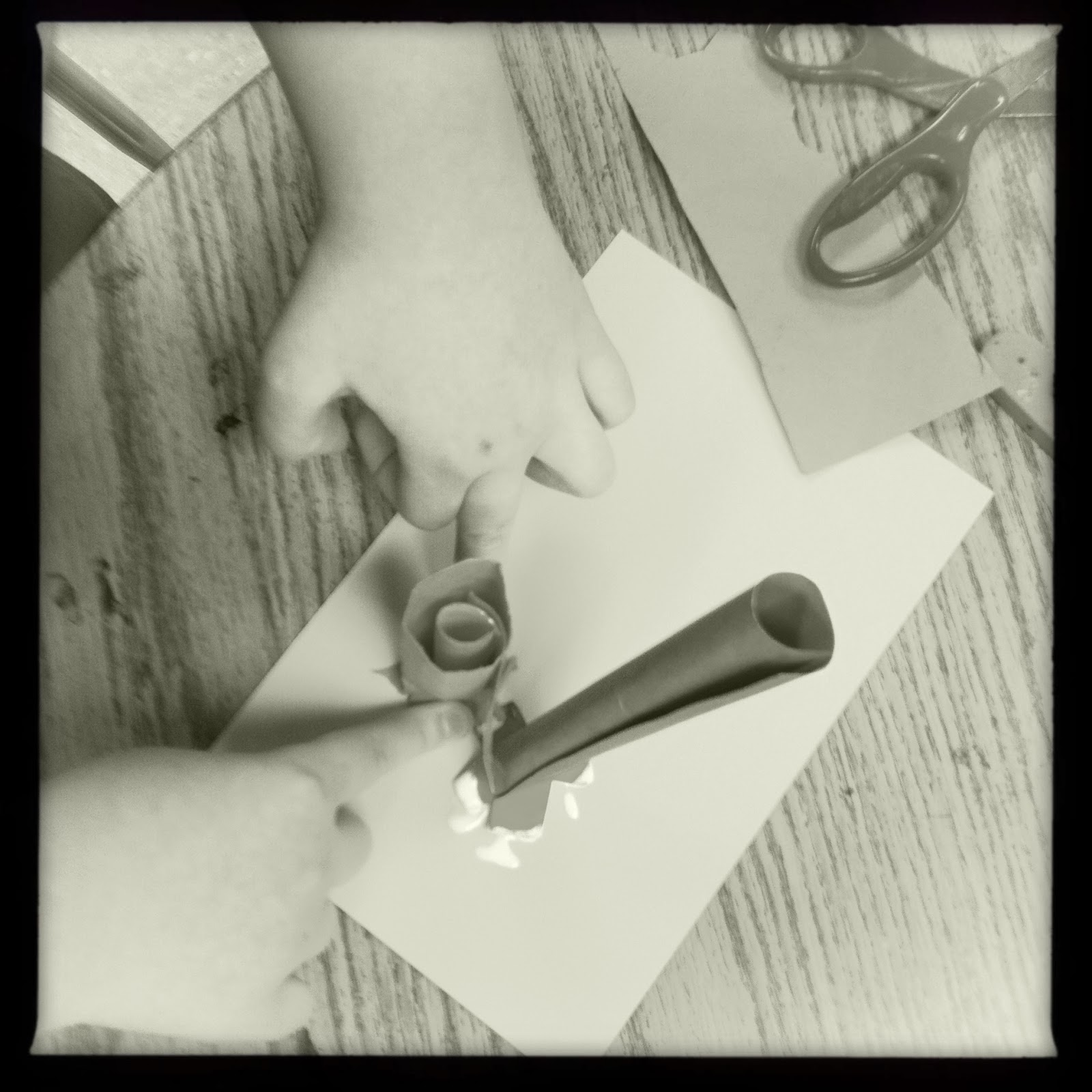 ChumleyScobey Art Room: Paper Cylinder Sculpture