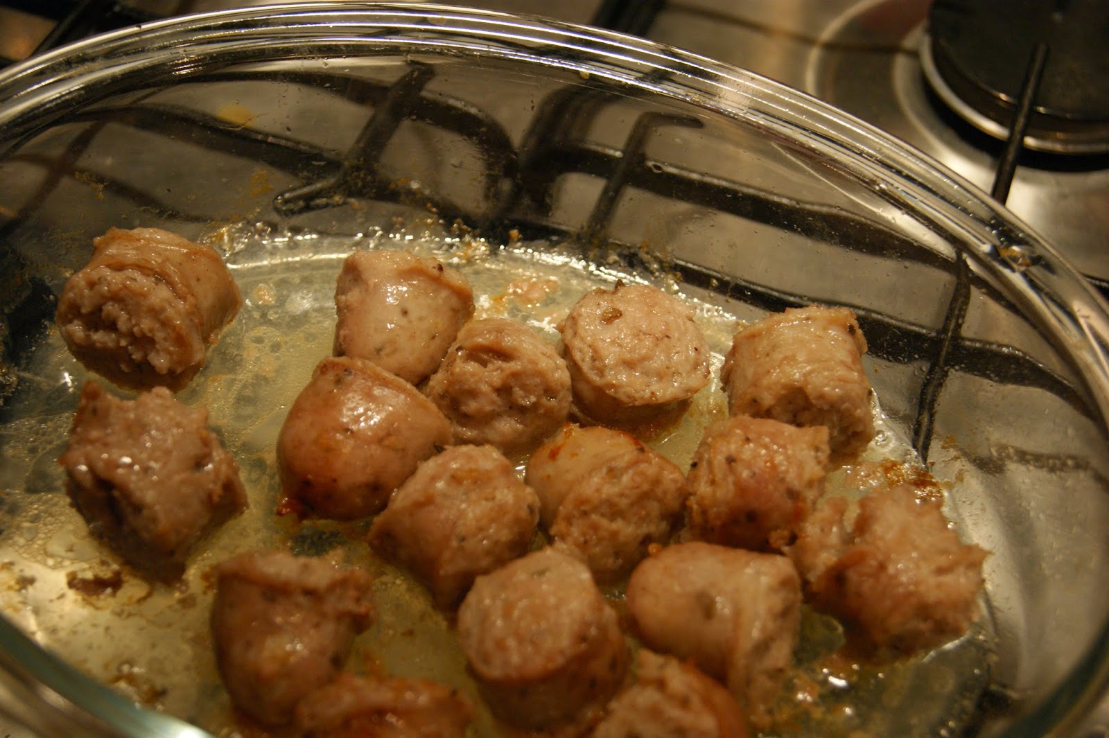 A foolproof toad-in-the-hole recipe... - Frills 'n' Spills