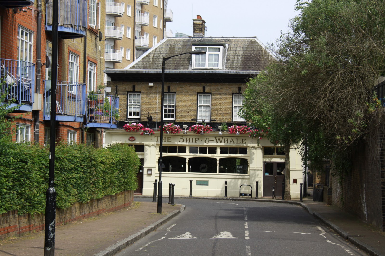 A Rotherhithe Blog: A late Nineteenth Century pub - The Ship and Whale
