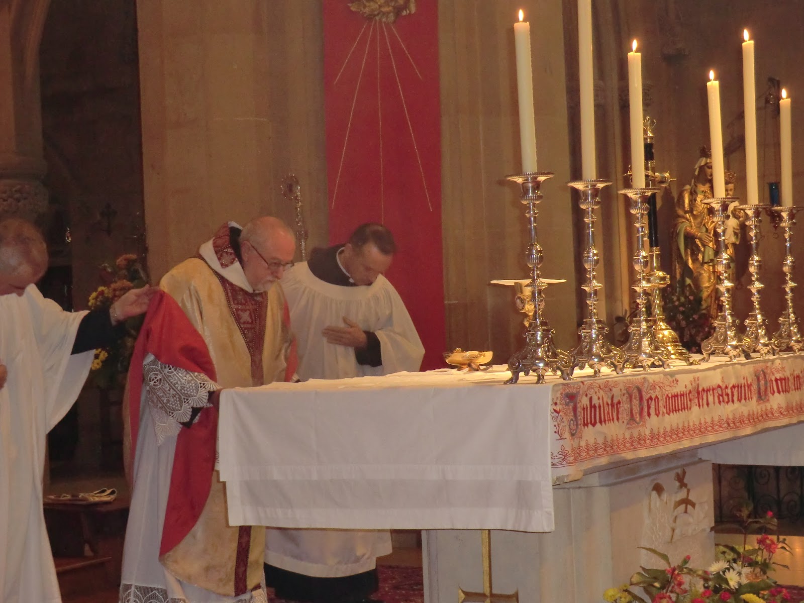 MONKS AND MERMAIDS (A Benedictine Blog): SHARING IN HEAVEN: THE MASS IN ...