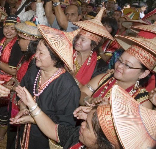 Cats City Hornbill Land: SARAWAK TRADITIONAL HEADGEARS