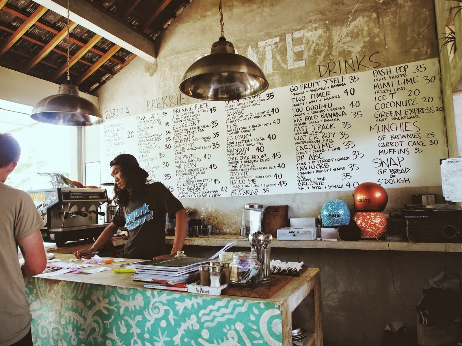 ”CRATE CAFE” サーファーが集まるラフなチープイート - ハウズバリ バリ島生活情報誌