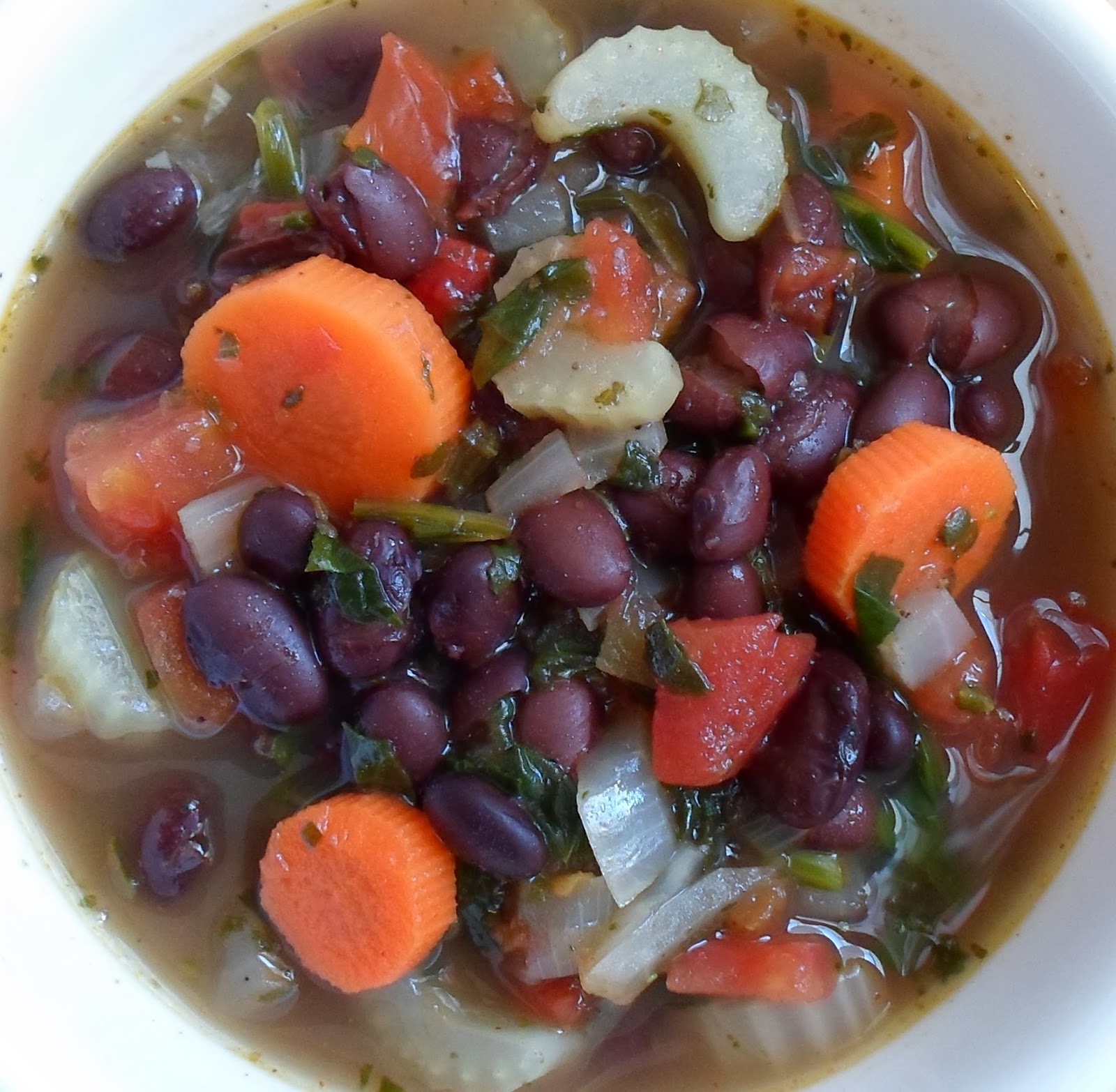 Happier Than A Pig In Mud: Vegetable and Bean Soup-with a vegetarian option