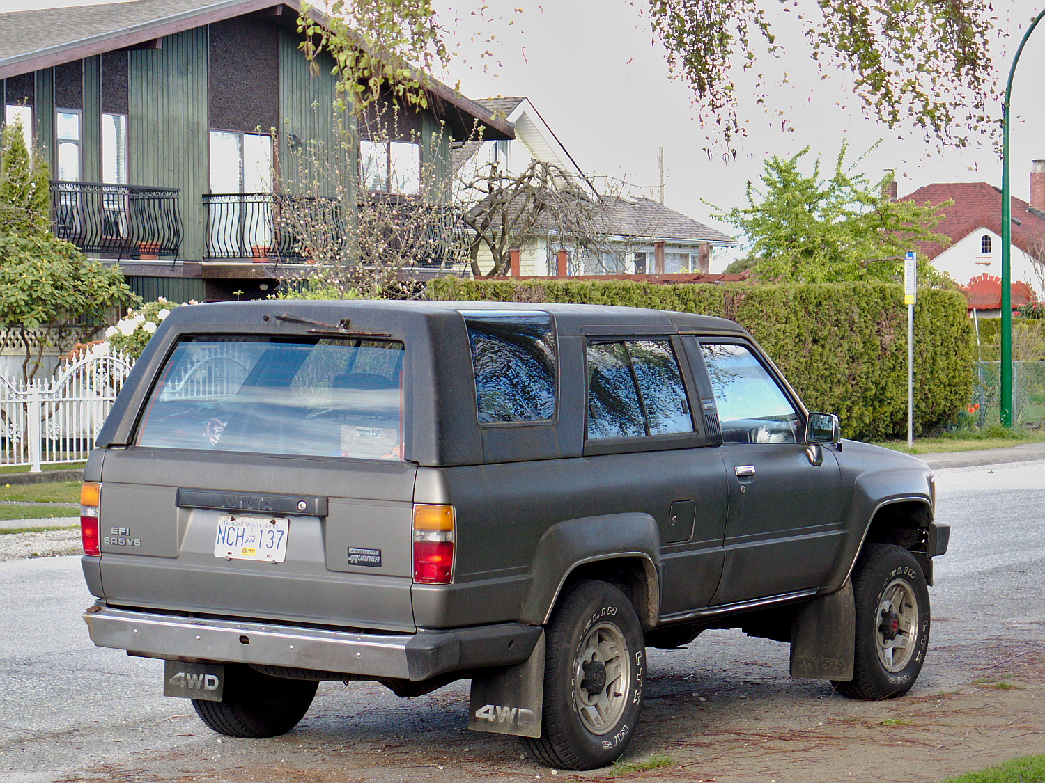 Old Parked Cars Vancouver: 1988 Toyota 4Runner SR5