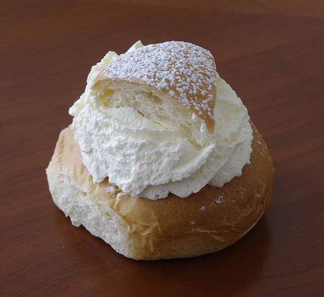 Svenska med Swedish2go: Fettisdagen i Sverige | Semla?