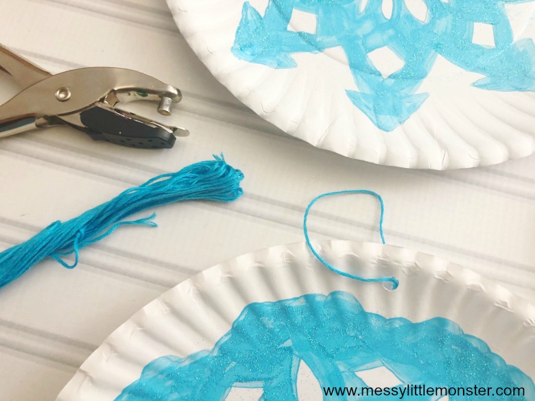 Paper Plate Snowflake Craft - A Fun Winter Craft for Kids - Messy ...