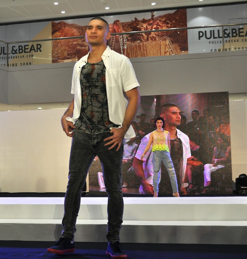 SM DENIM MOVEMENT FASHION SHOW - Rochelle Rivera