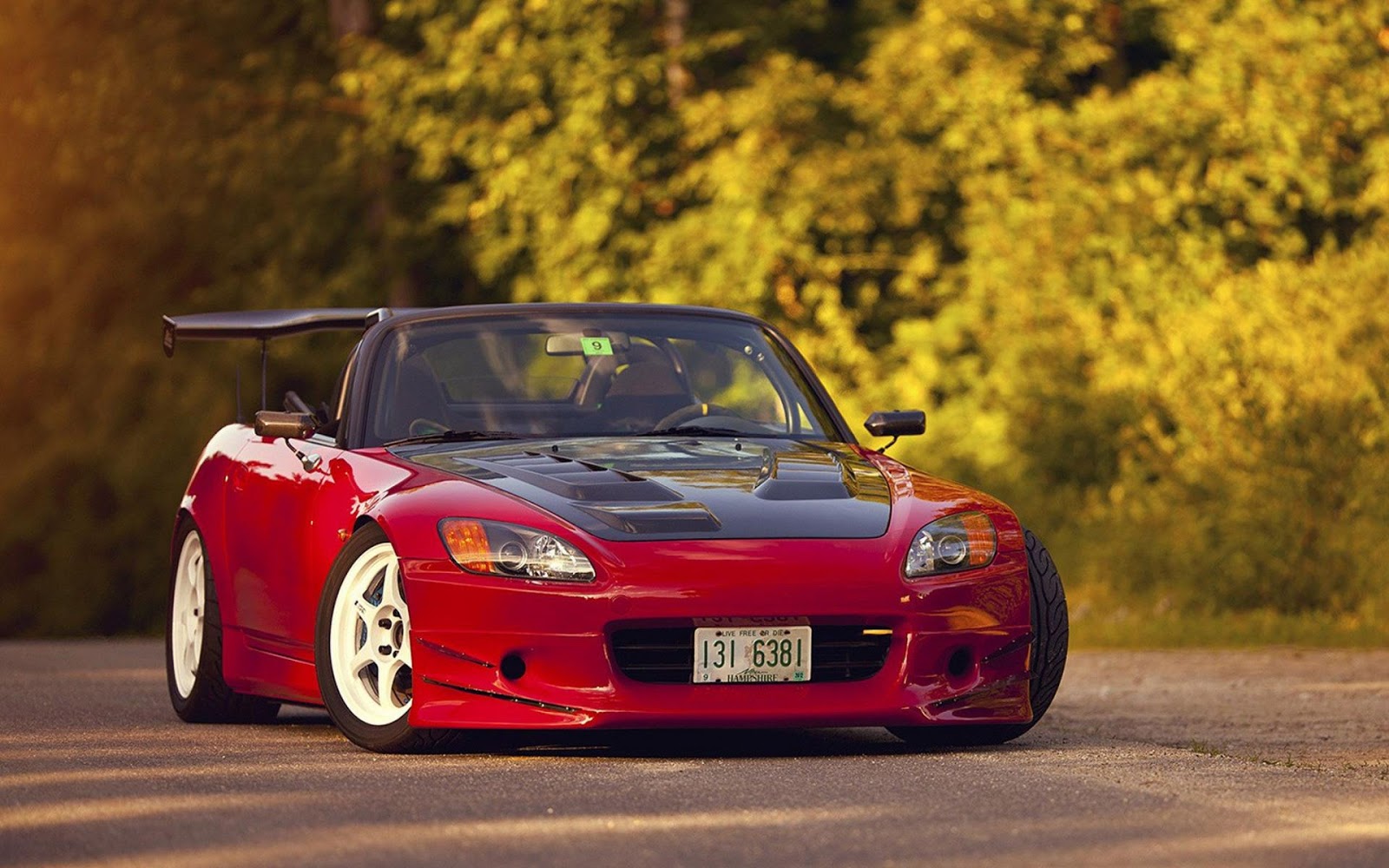 Wallpapers of beautiful cars: Honda S2000