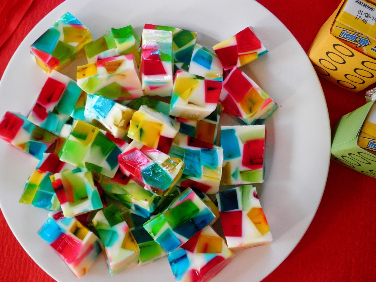 nz green buttons: Lego love - the party edition