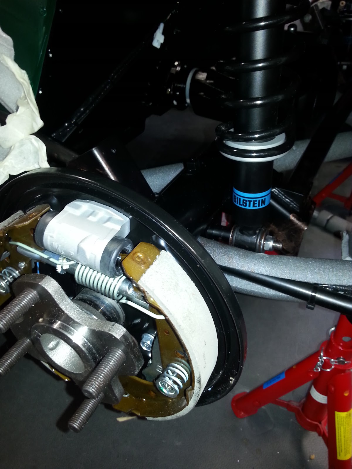 Caterham Seven 160 Build Diary: Day 20: rear suspension