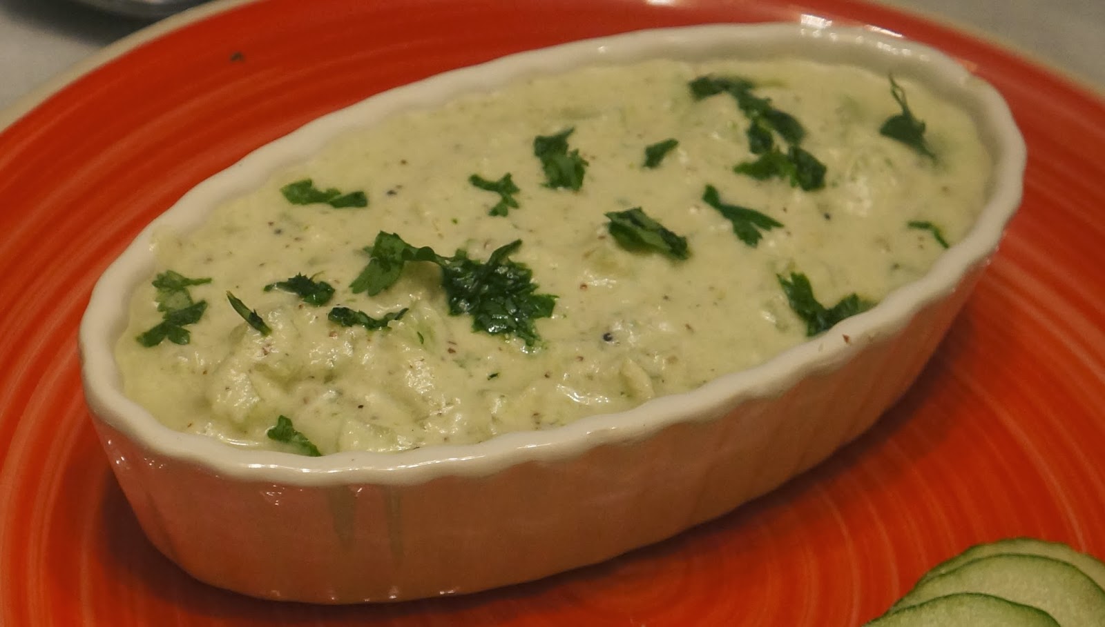 SOUTEKAYI HASI GOJJU / CUCUMBER CURRY