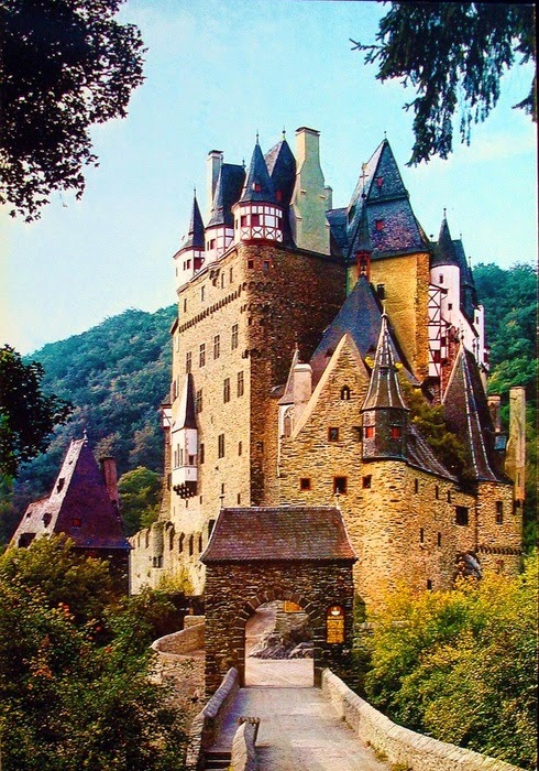 Eltz Castle Germany ~ Photos Hub