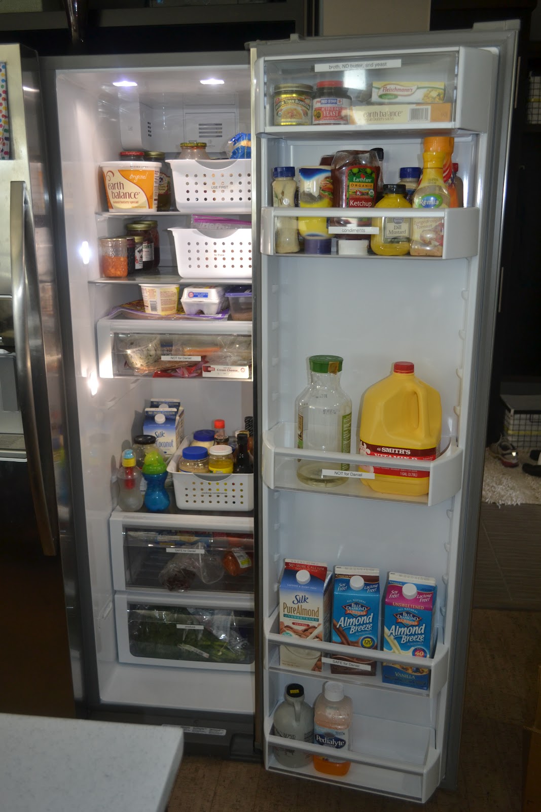 de Jong Dream House: Organizing the Frig