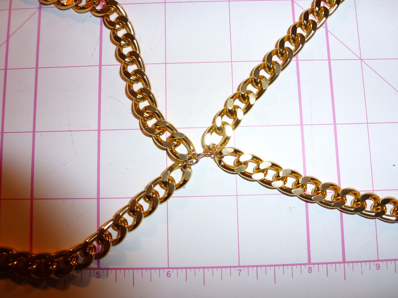 FashionMargoGirl: Hey DIY :)