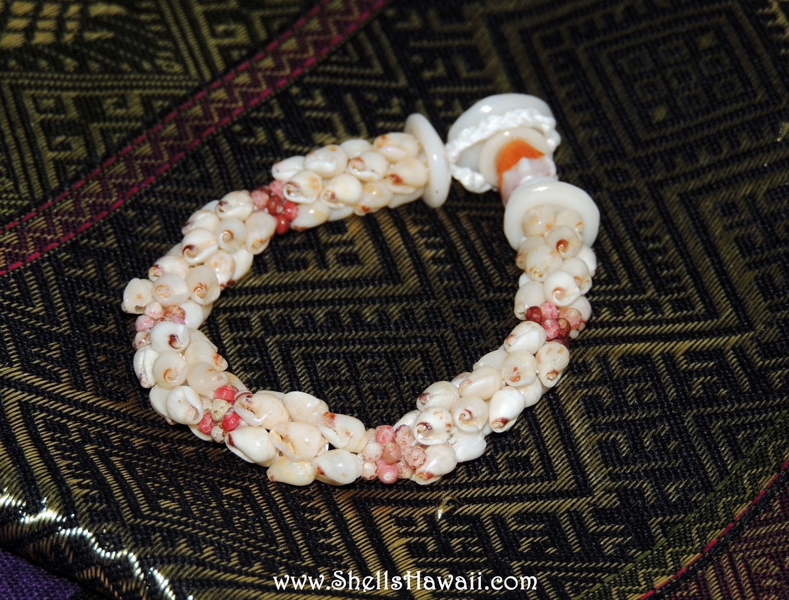 Kahelelani & Sunrise shell jewelry by.... Janjira