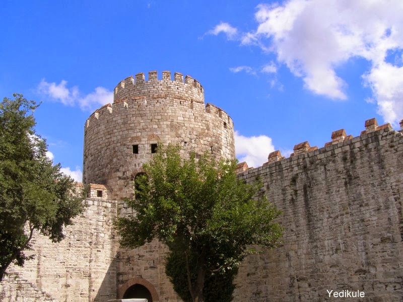 ΚΩΝΣΤΑΝΤΙΝΟΥΠΟΛΗ: ΕΠΤΑΠΥΡΓΙΟ (YEDIKULE).