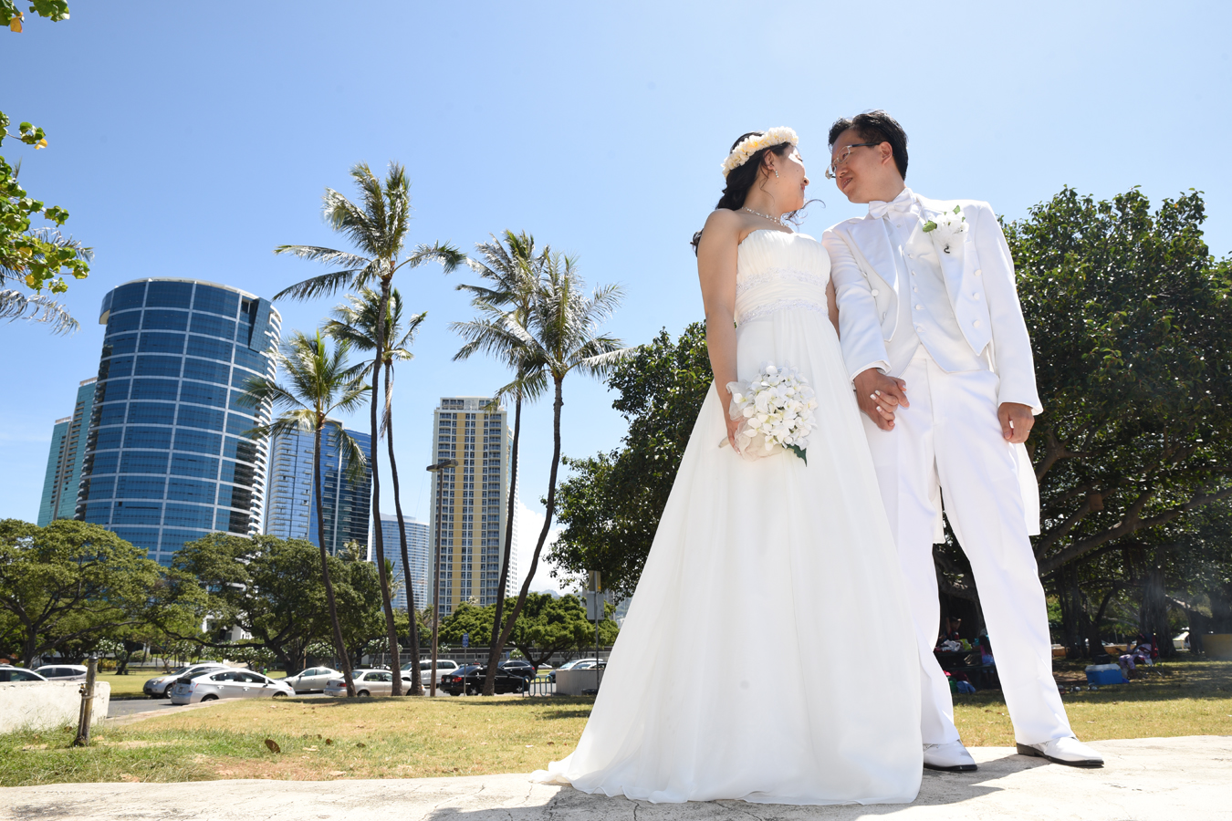 Honolulu Weddings: Seven Great Photos