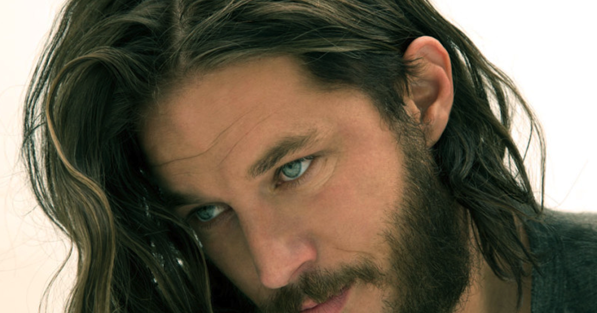 my new plaid pants: Travis Fimmel Eight Times