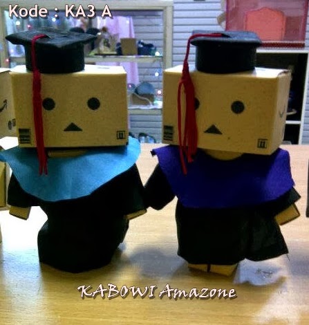 PRODUSEN BONEKA WISUDA PLAKAT Souvenir Graduation KADO HADIAH ...