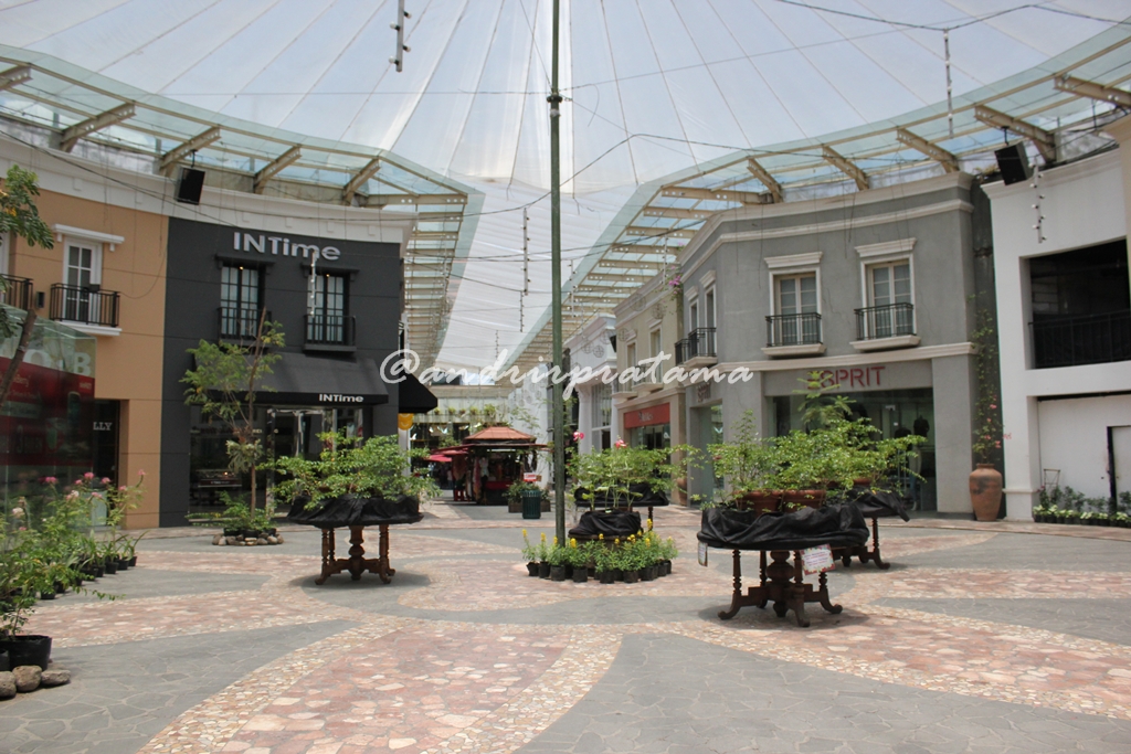 Paris Van Java. Backpacker di Bandung