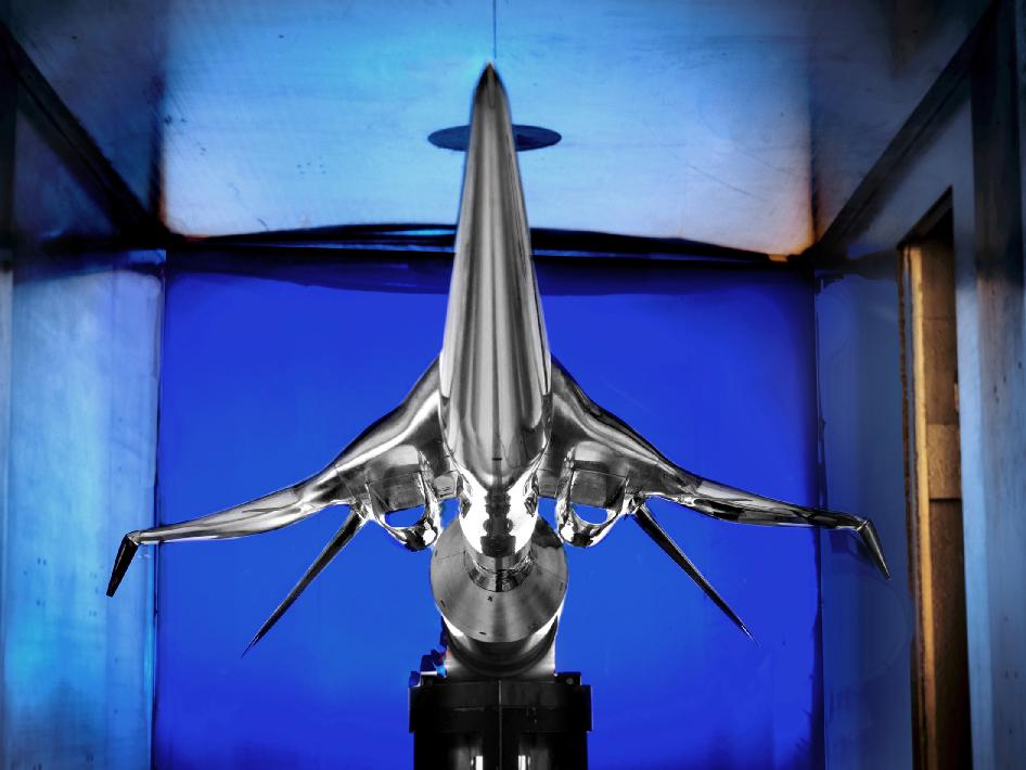 Suburban spaceman: NASA: Boeing Supersonic Model Points to Fast Future